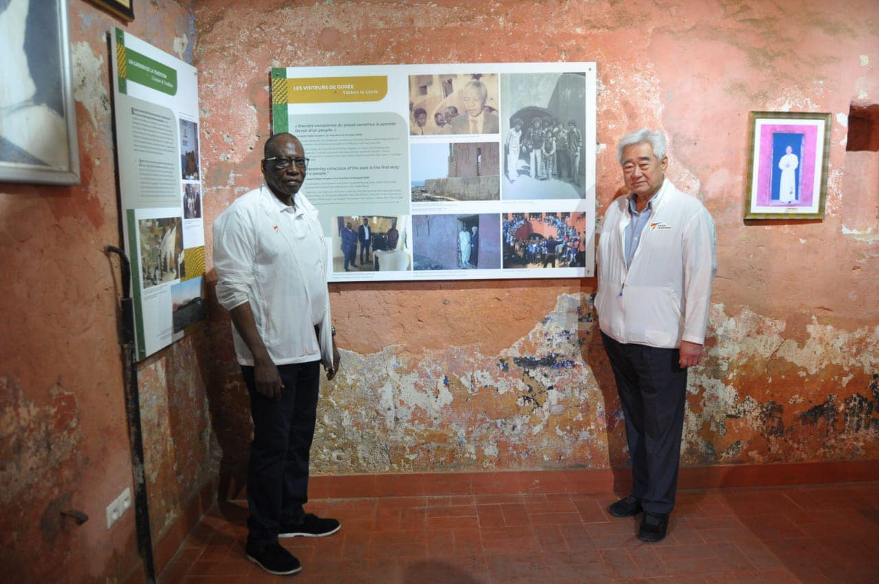 Dr. Chungwon CHOUE visited Gorée island in Dakar